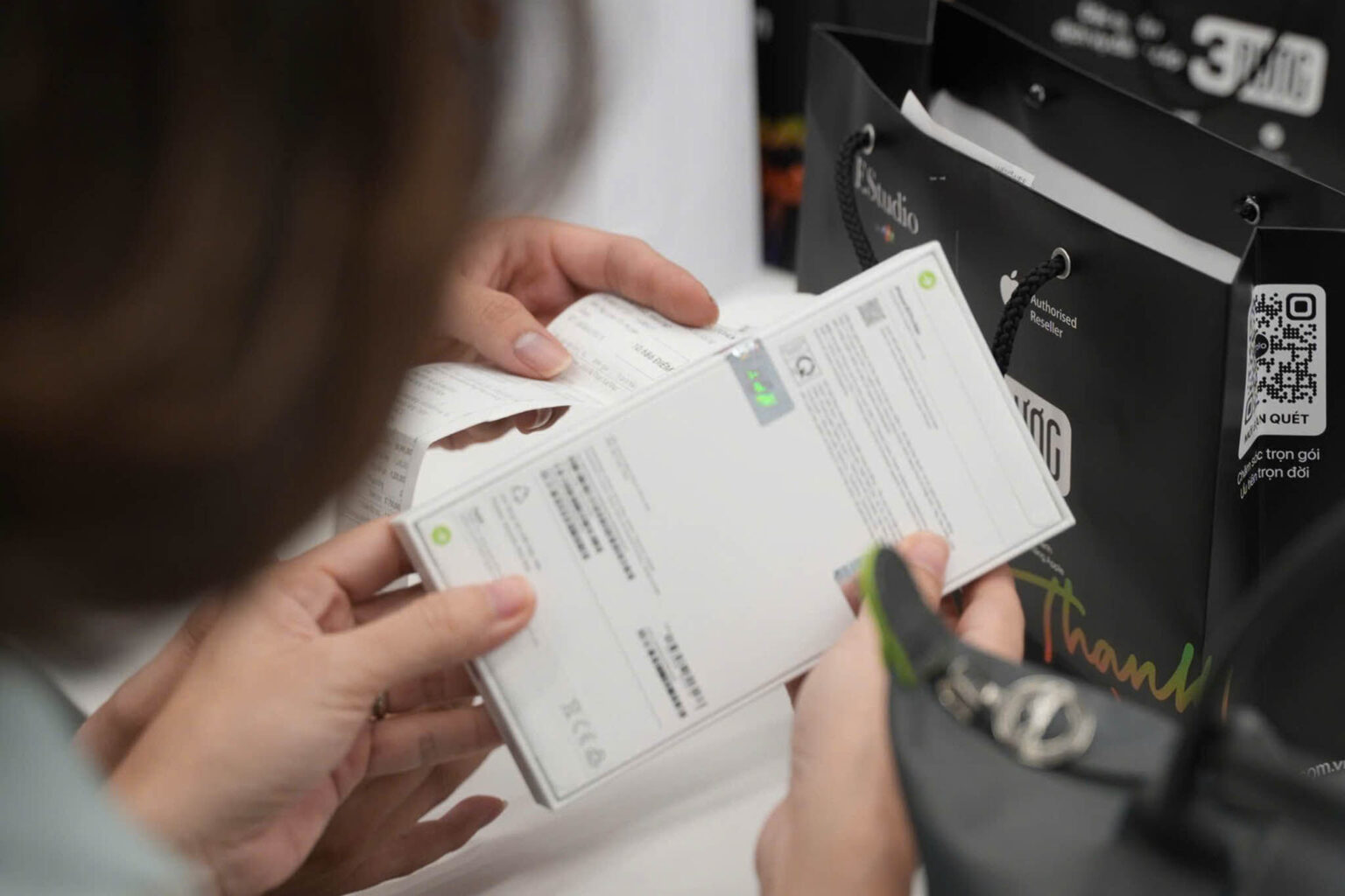 FPT Shop và F.Studio by FPT chính thức mở bán iPhone 16 Series trên ...